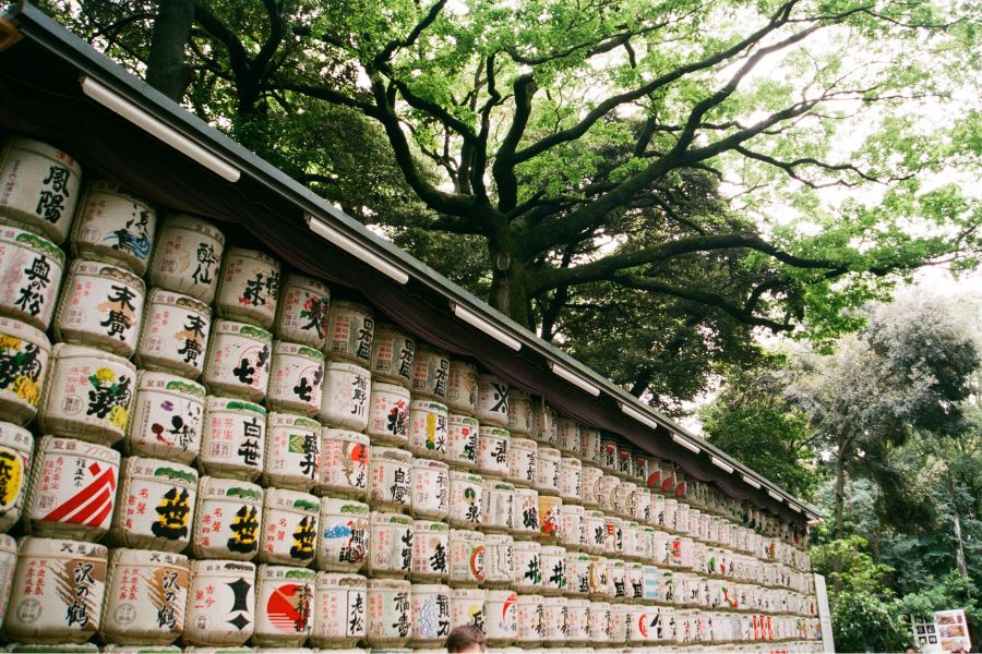 The History of Japanese Sake – Tokyo Liquor